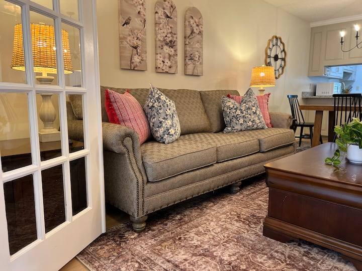 Family-friendly 4 Beds | Central & Fenced Yard - Valdosta, GA