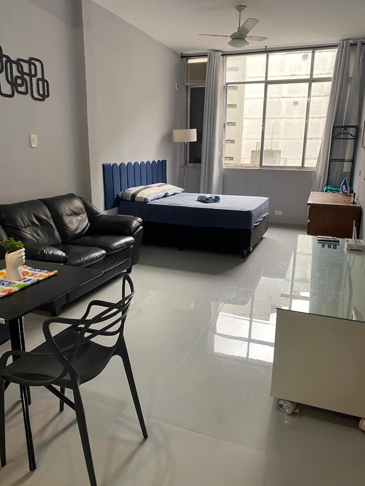 Studio Espaçoso, Lindo, Vista Livre C/ Ar/wi-fi - Niterói