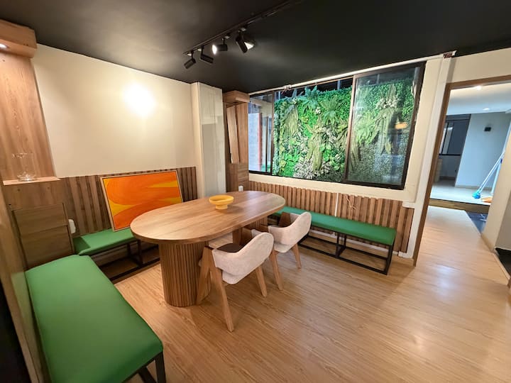 Laureles 10br Penthouse W/ Terrace | Sleeps 22 - Itagüí