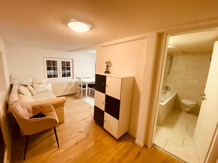 Ski-apartment Mit Zwei Schlafzimmern & Wohnzimmer - Sankt Antönien