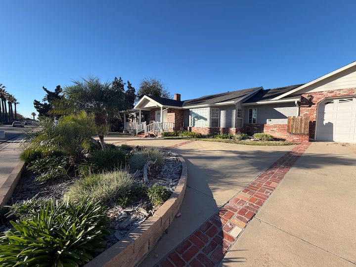 New Renovated Nice House With Large Backyard. - Simi Valley, CA