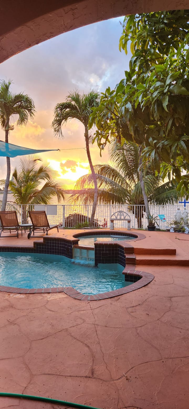 New Apt. Travel Nurse Friendly. Near Hospitals - Kendall, FL