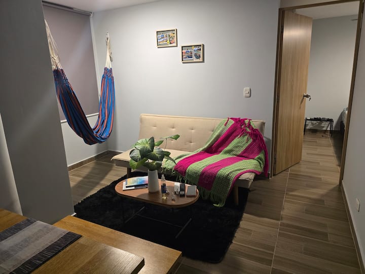 Apartamento Equipado, Con Cocina Y Parqueadero. - Melgar