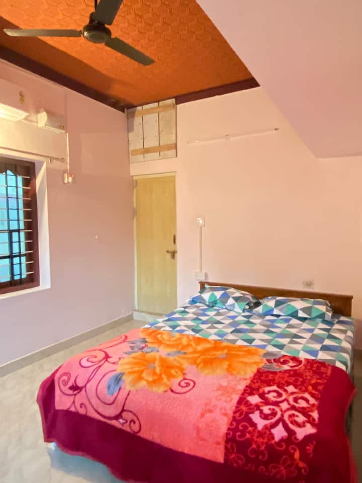 Private Apartment In A Kuzhalmannam - Alathur
