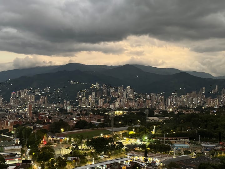 Apartamento En Itagui Excelente Ubicación - Itagüi