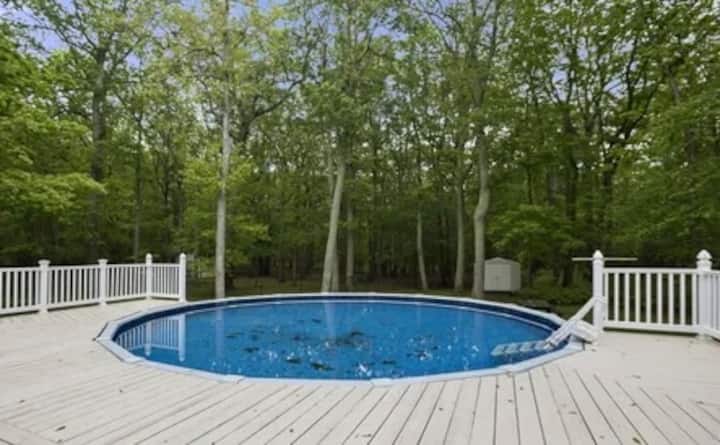 House By Six Flags - Six Flags Great Adventure, Jackson Township