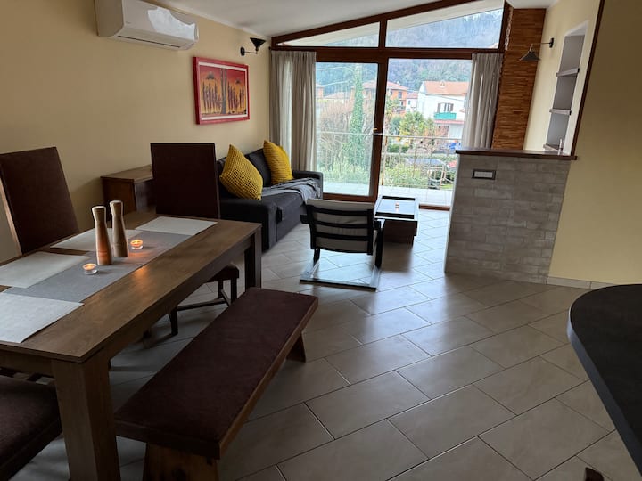 3 Bedroom Apartment - 300m From Lake Maggiore! - Verbania