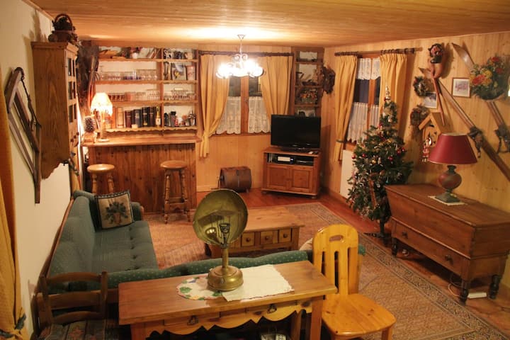 Authentique Chalet De 100m²/ Garage Fermé - Morzine