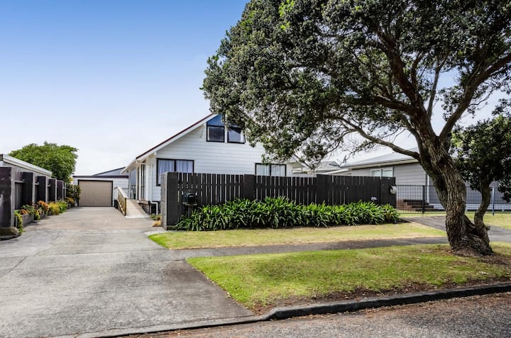 Lockwood On Dieffenbach - Taranaki