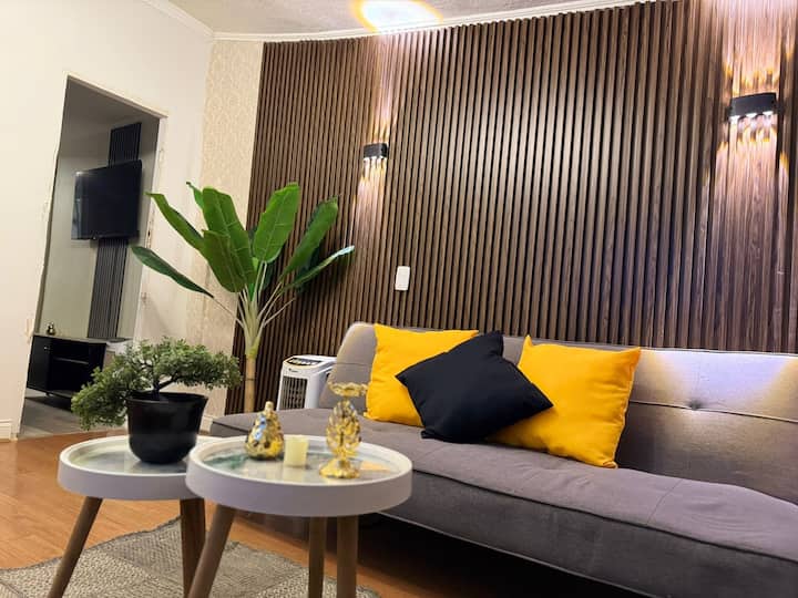 Cómodo Alojamiento Privado A Pasos Del Metro - Chile