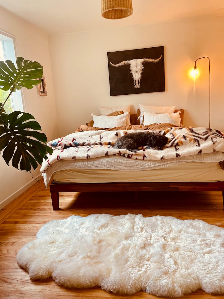 Walk To Town 3 Bedroom Charming Fairfax Bungalow - San Anselmo, CA