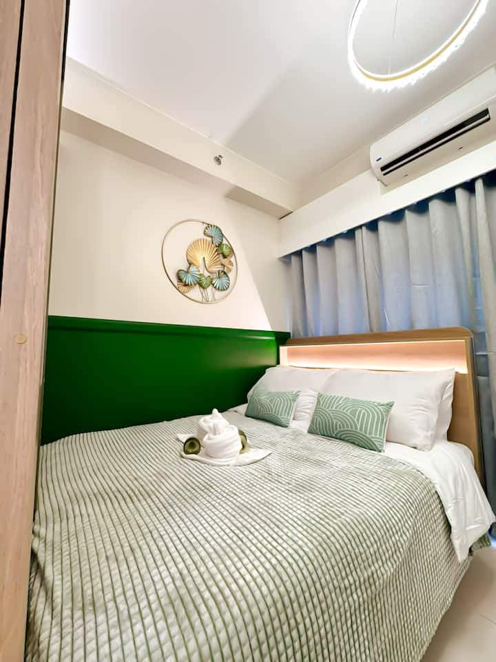 Fame Serenity Luxe L Wi-fi + Netflix - Pasig