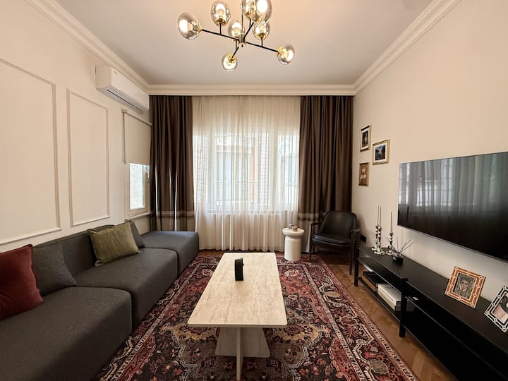 Premium Family House For 10 | Near Taksim - Şişli
