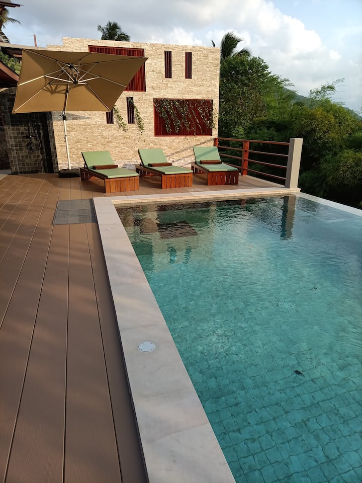 Rock Villa Vue Mer Piscine. Service Hotel. - Ko Pha Ngan