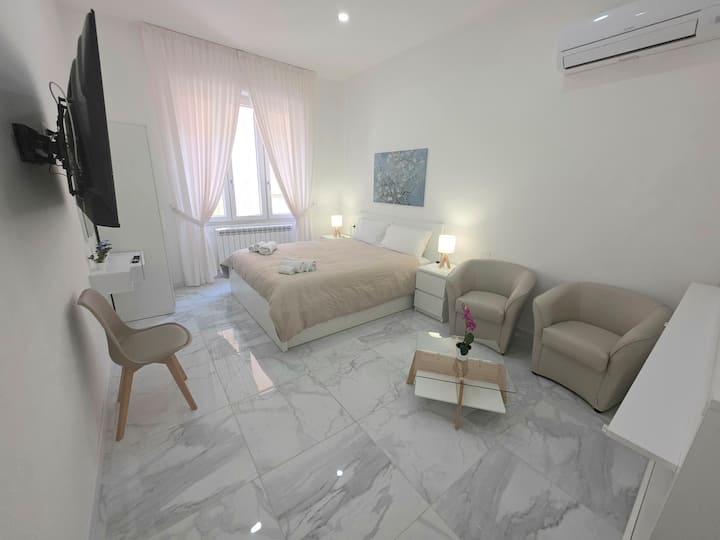 Salerno Center Luxury Apartment - Salerno