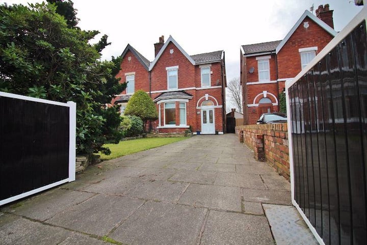 Golf Stay In Southport - Southport