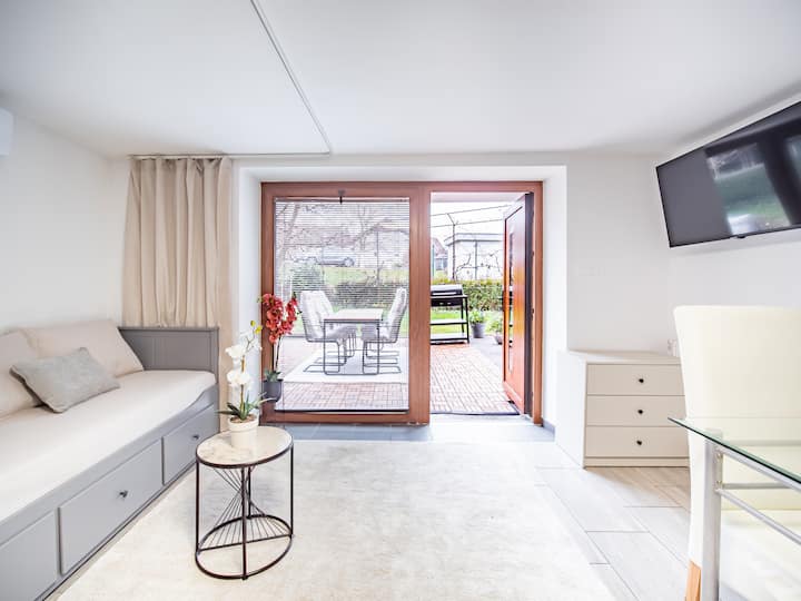 Family 3 Bedroom Residence With Free Parking, 85m2 - Liubliana