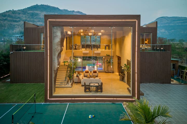 Stayvista At The Grotto W/ Pool & Jacuzzi - Karjat