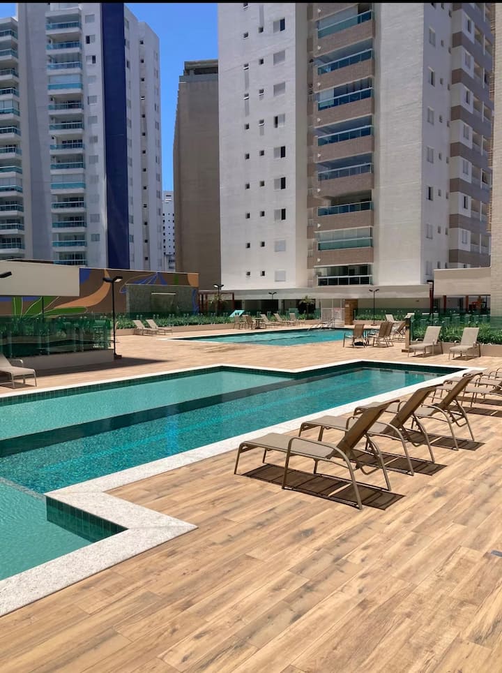 Curta E Relaxe Em Apê A 100m Da Praia Das Astúrias - Santos