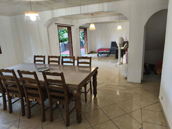 Une Spacieuse Villa à Ilet Quinquina - Saint-Denis, La Réunion