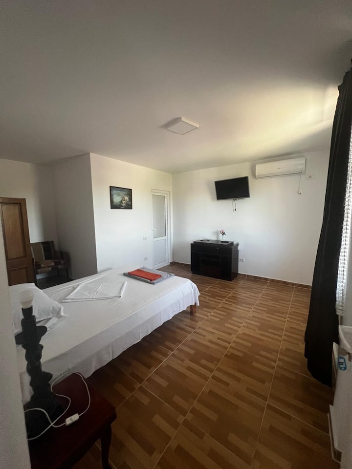 Azure Blue Tide - Pensiune & Bbq - Costinești