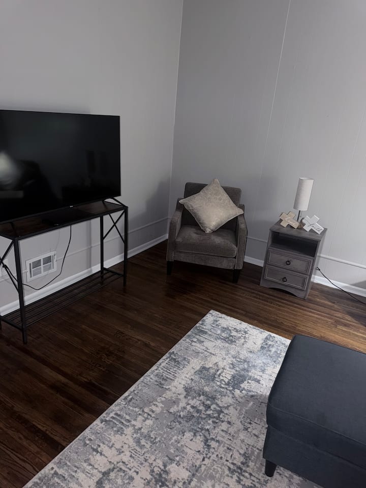 4br Modern Spacious Strong Uofr Ritairp W Parking - Rochester, NY
