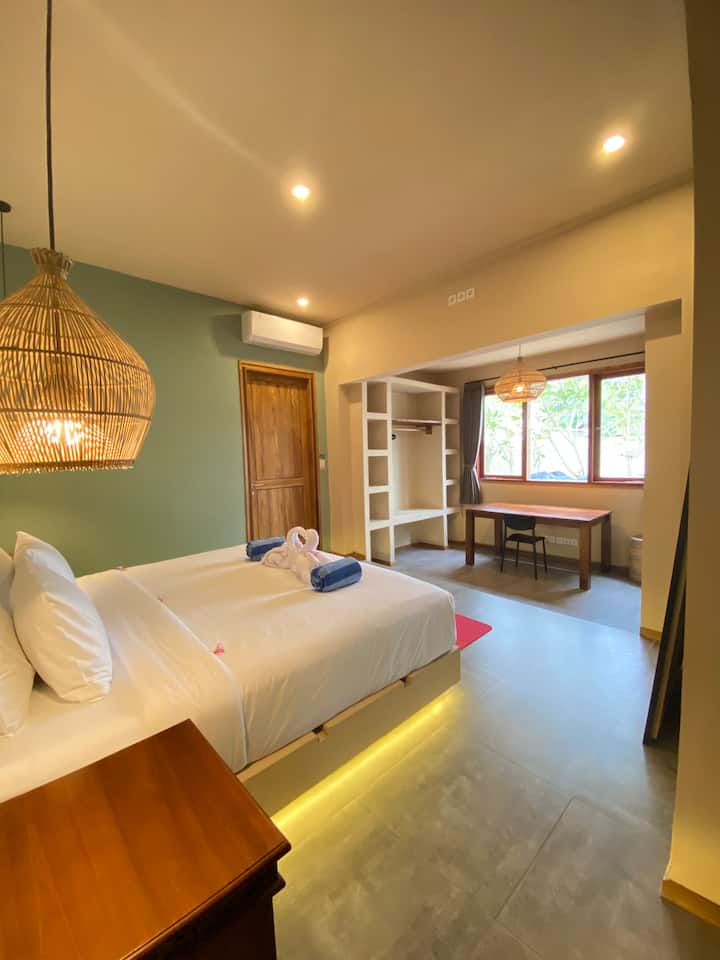 Family Villa W/ Pool & Garden – Kuta, Lombok - Australia