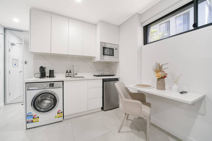 Cosy Homebush West Studio Near Flemington Station - Strathfield