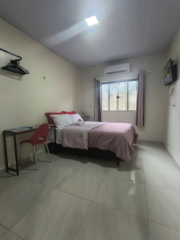 Casa Zona Oeste Com Garagem E Tranquilidade. - Santana, Brazil