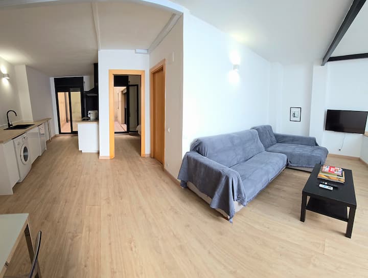 Handy Apartment Near Park Guell - Barcelona