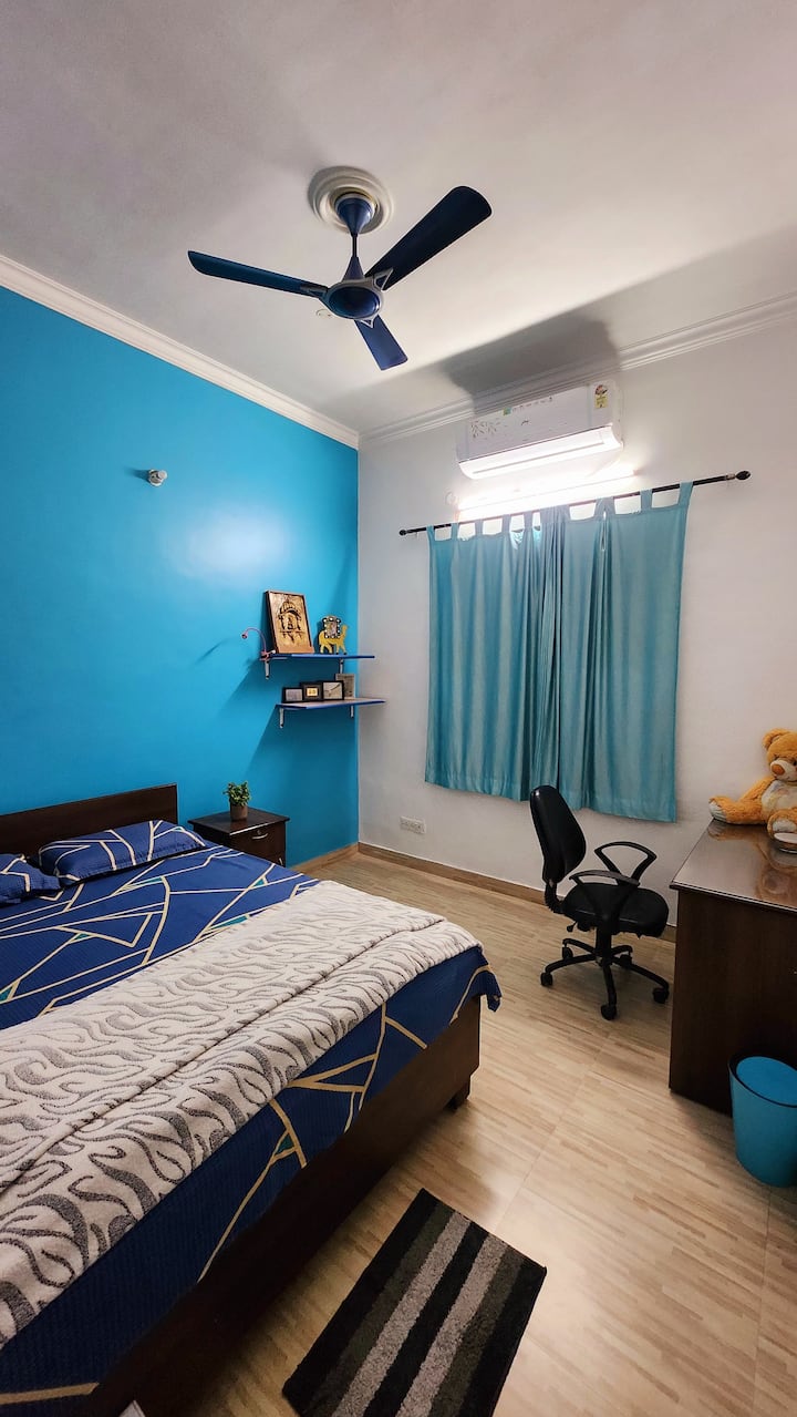 The Traveler’s Nest: Near The Railway Station - Jhansi