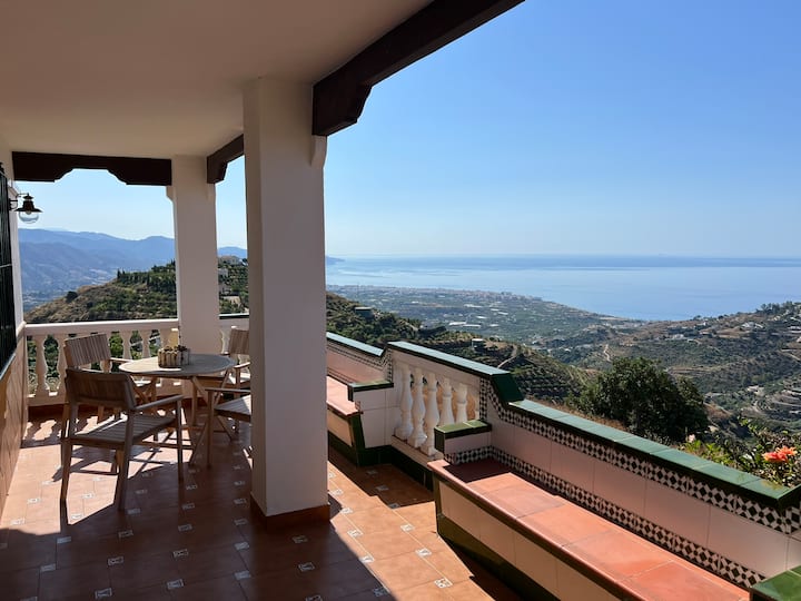 Villa Melin - Panoramic Views, Privacy, Pool - Torrox