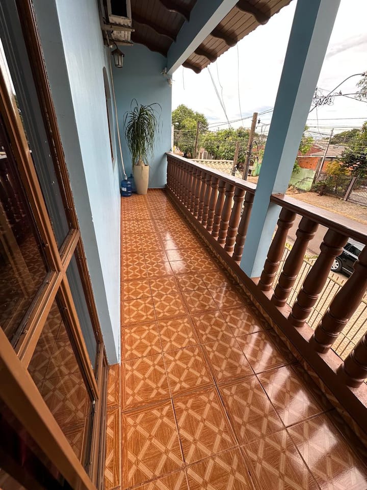 Sobrado Com 2quartos 1 Suit Com 2 Camas - Foz do Iguaçu