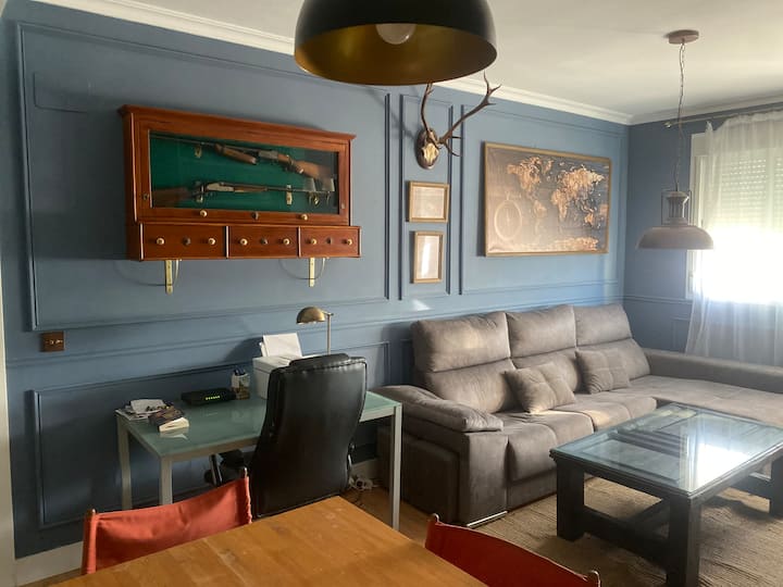 Acogedor Apartamento, Muy Luminoso, Zona Tranquila - Sevilla