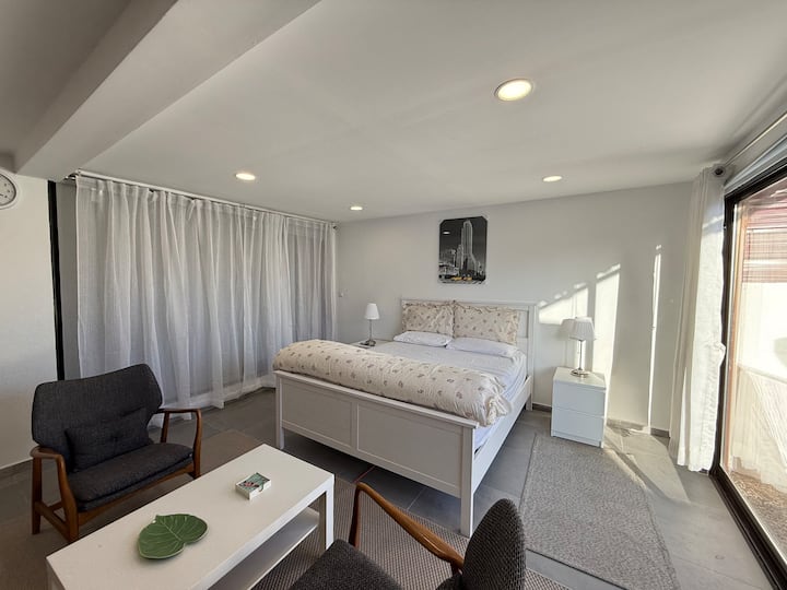 Studio With Private Garden 2 Min Walk To The Strip - Albufeira