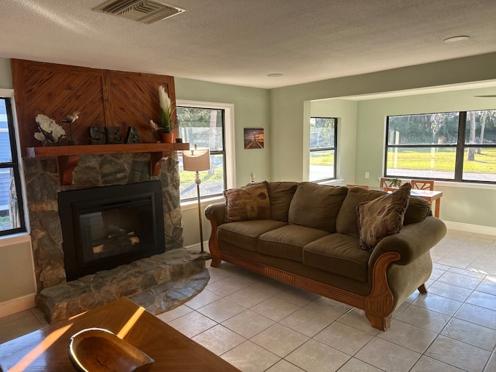 Cotee River Bungalow - New Port Richey, FL