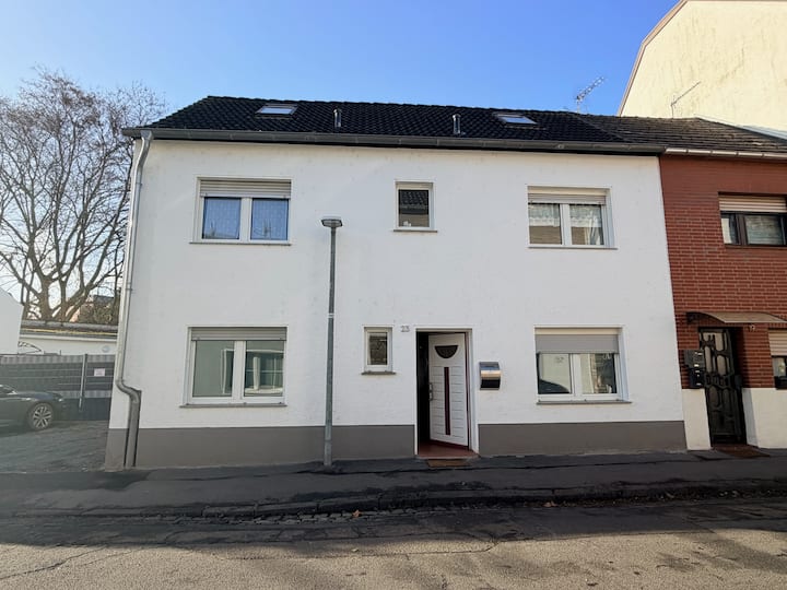 Furnished House In Frechen City Center - Hürth