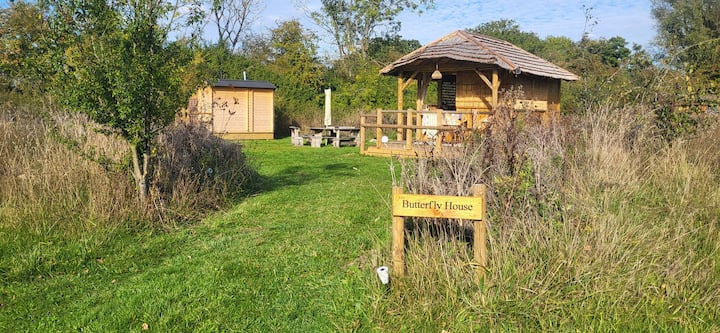 Buttercup Meadows - Butterfly House - Dereham