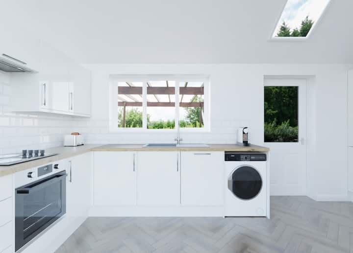 Newly Renovated Large Home That Sleeps 7 People - Oxford