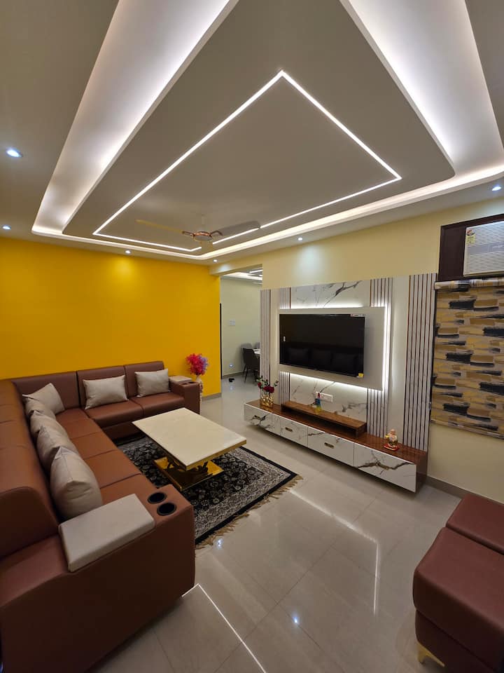 Krishna Homes 10 Min From Kashi Vishwanath - India