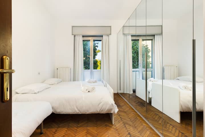 [5 Chambres & Terrasse] • 5 Min Du Tram Et Du Bus - Milan