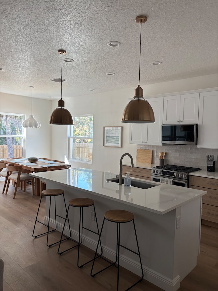 Exquisite New Rental In Vero Beach - Vero Beach, FL