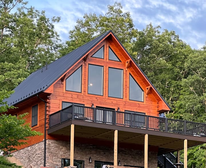 Bear's Den - White Sulphur Springs, WV