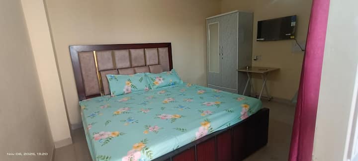 Homestay 2bhk Flat With Kitchen - Ghaziabad