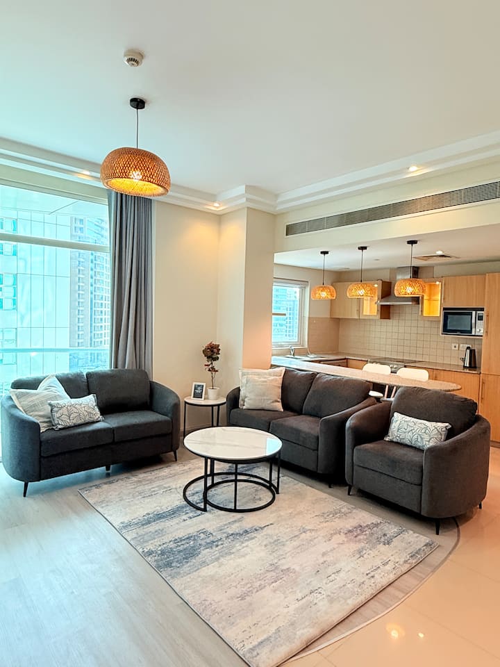 A Lavishly Furnished Two Bedroom Flat In Juffair - Manama