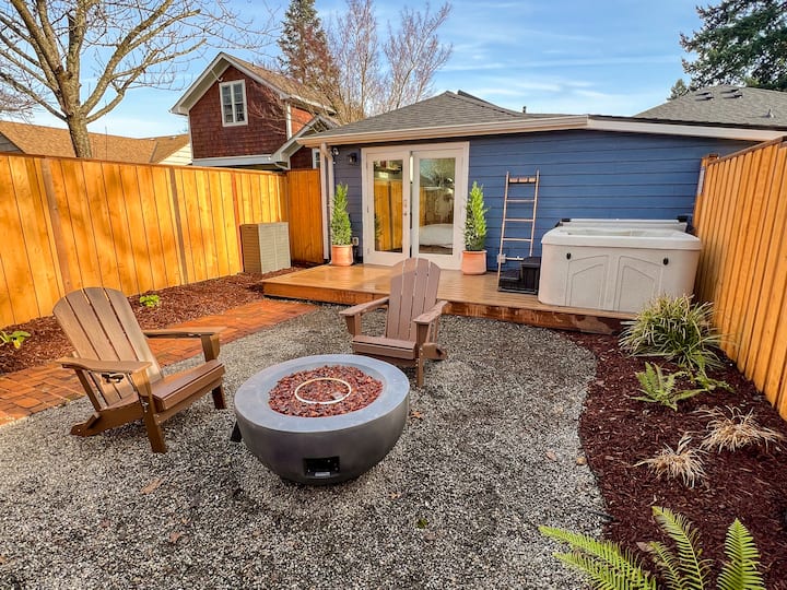 Charming Tiny Home | Minutes Vancouver Waterfront - Vancouver, WA