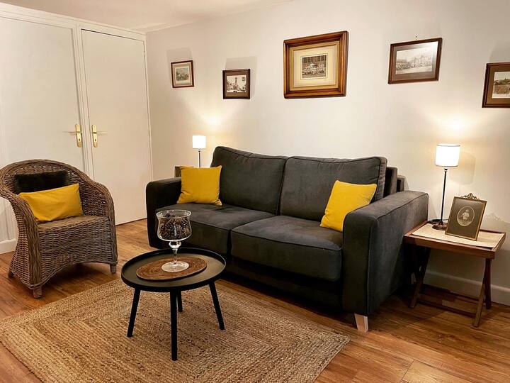 Gite De Charme Dans Manoir Du Xviie - De Kerguelen - Dol-de-Bretagne