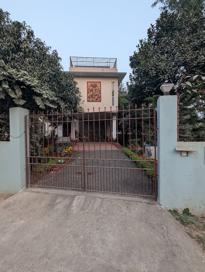Rest House In Prantik - Santiniketan