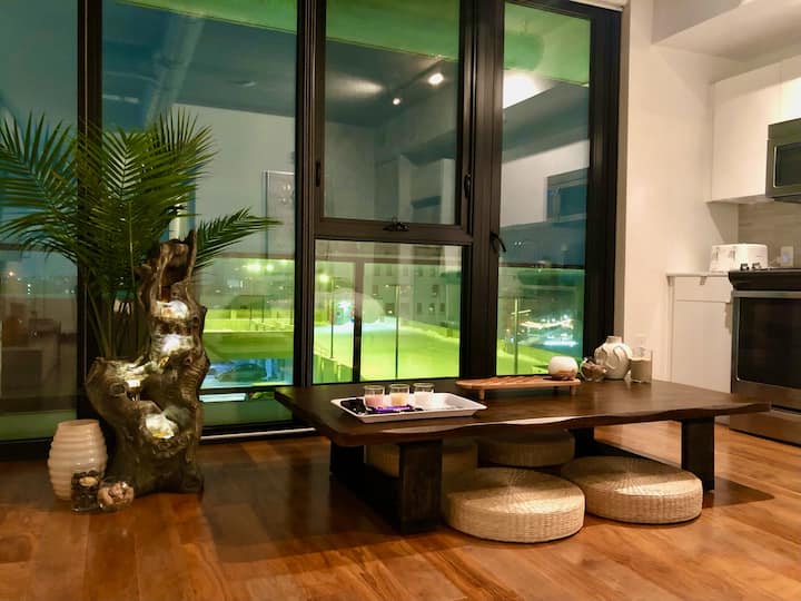 7th Fl Sky High Condo "Modern Zen Suite" - Winnipeg