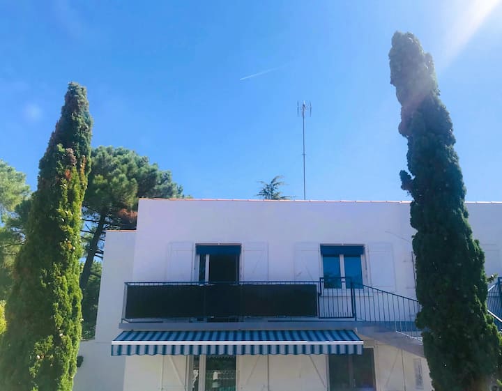 Location Vacances Au Calme - Barbâtre